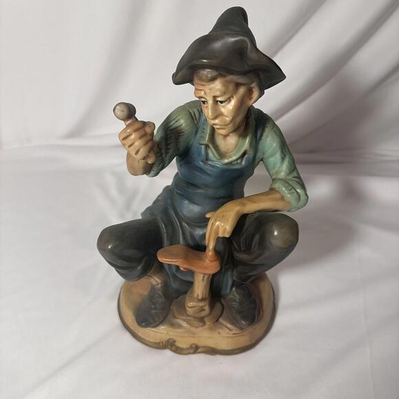 Design | Rare Narco Cobblershoemaker Figurine Vintage Great Condition ...